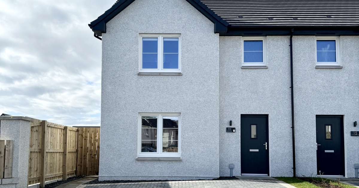 Step into Sophie and Lee’s first home together in Balgillo Heights ...